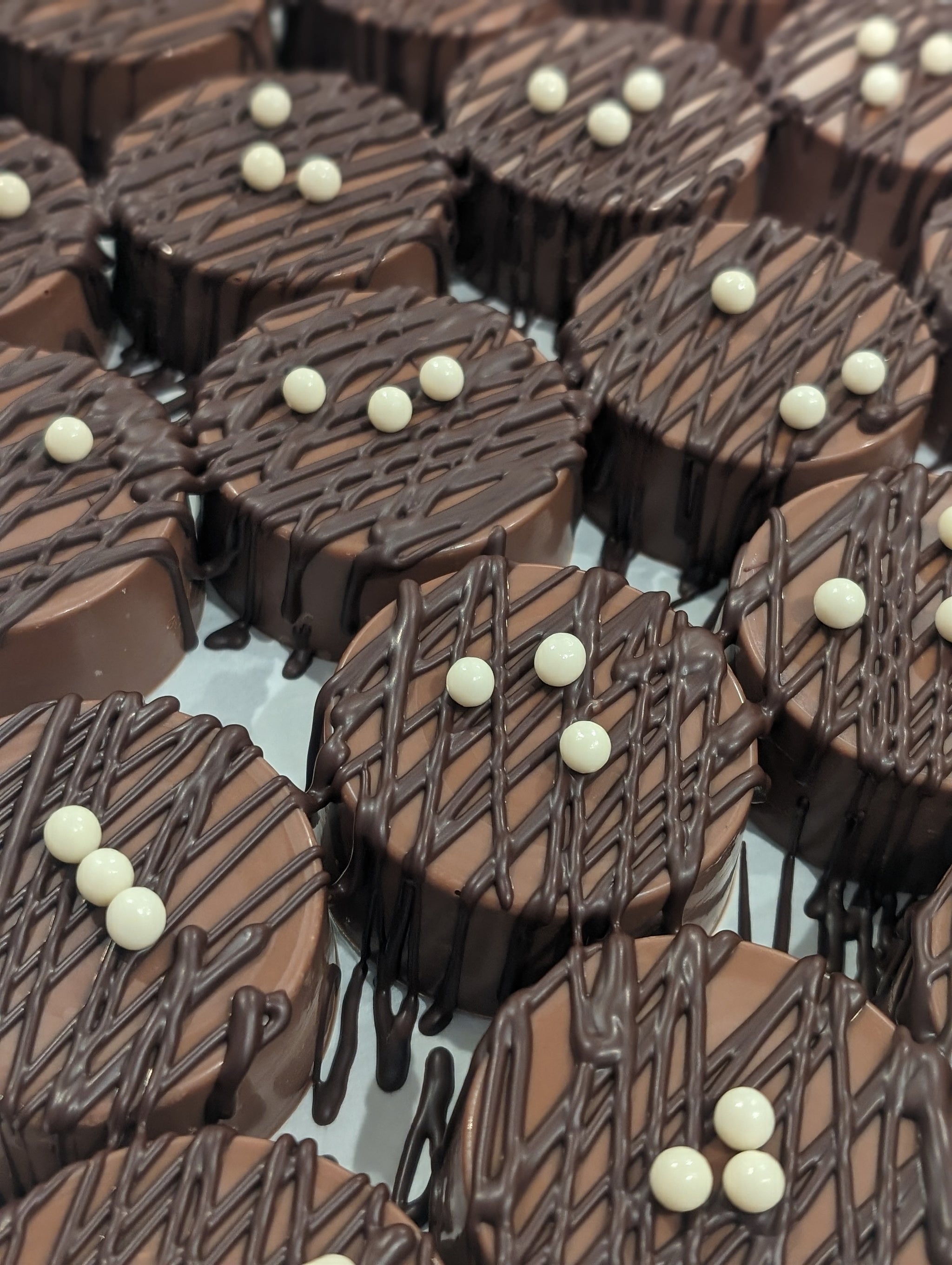 XL CHOCOLATE COVERED OREO – Colorado Cocoa Pod